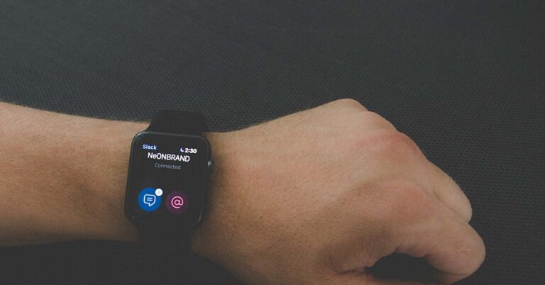 Must-Have Smartwatch with Real-Time Notifications - Steadrush